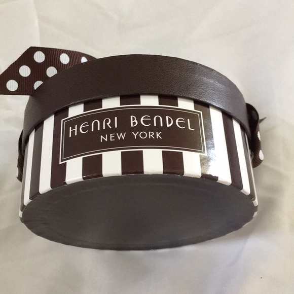 henri bendel | Other | Rare Henri Bendel Round Giftbox | Poshmark